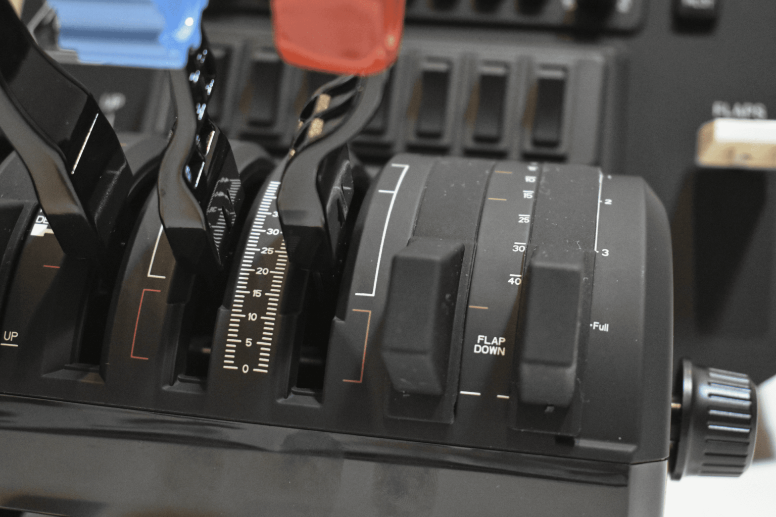 REVIEW: Honeycomb’s New Alpha Flight Controls XPC and Bravo Throttle ...
