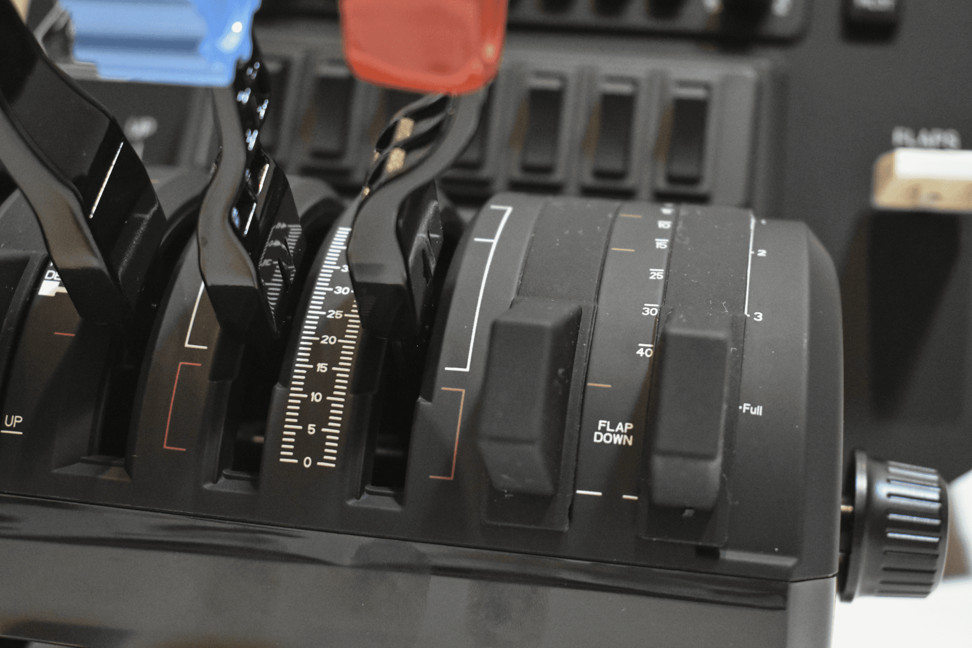 REVIEW: Honeycomb’s New Alpha Flight Controls XPC and Bravo Throttle ...