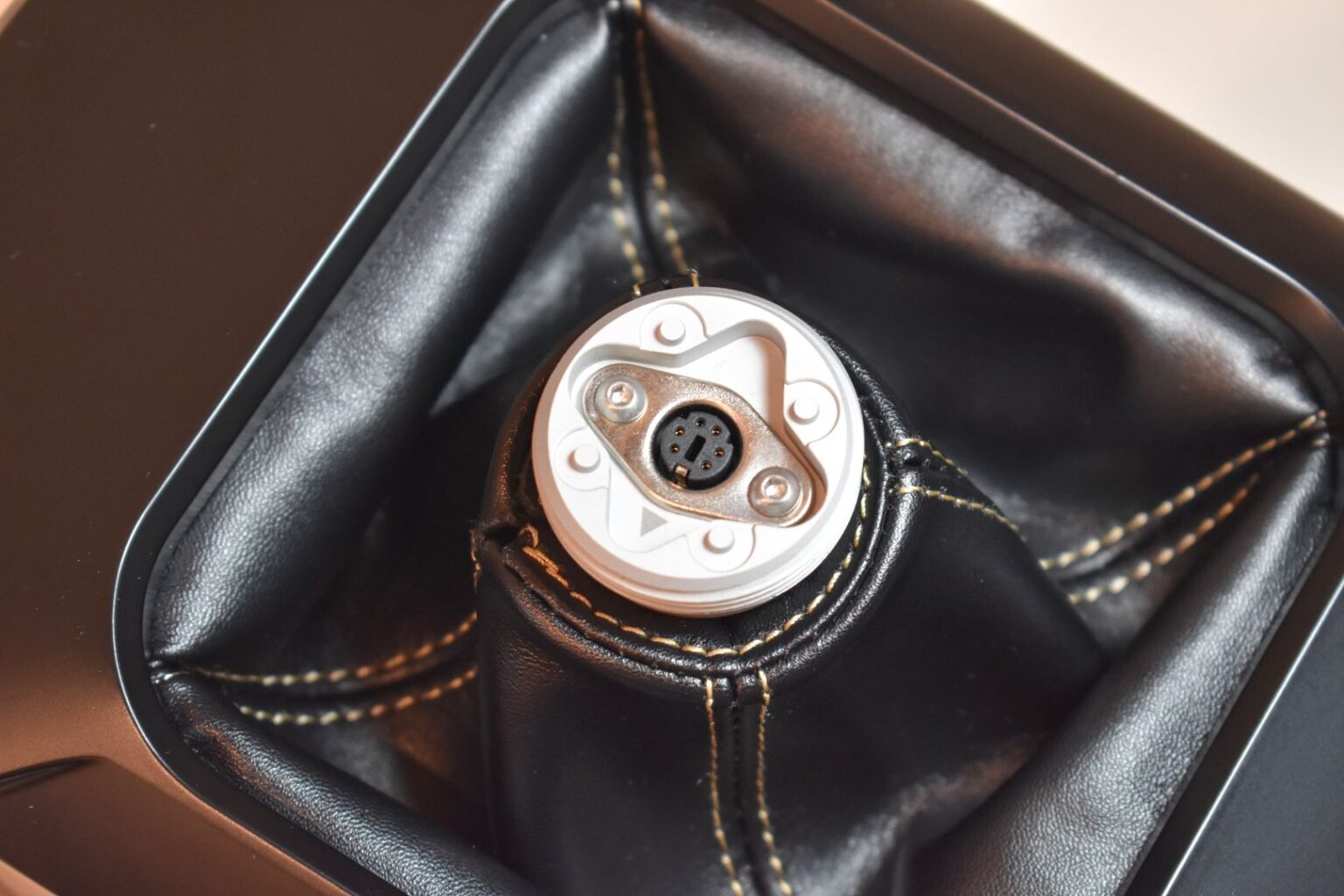 MOZA AB9 - Force Feedback Base Review - FSNews