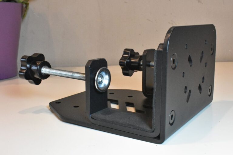 MOZA AB9 - Force Feedback Base Review - FSNews