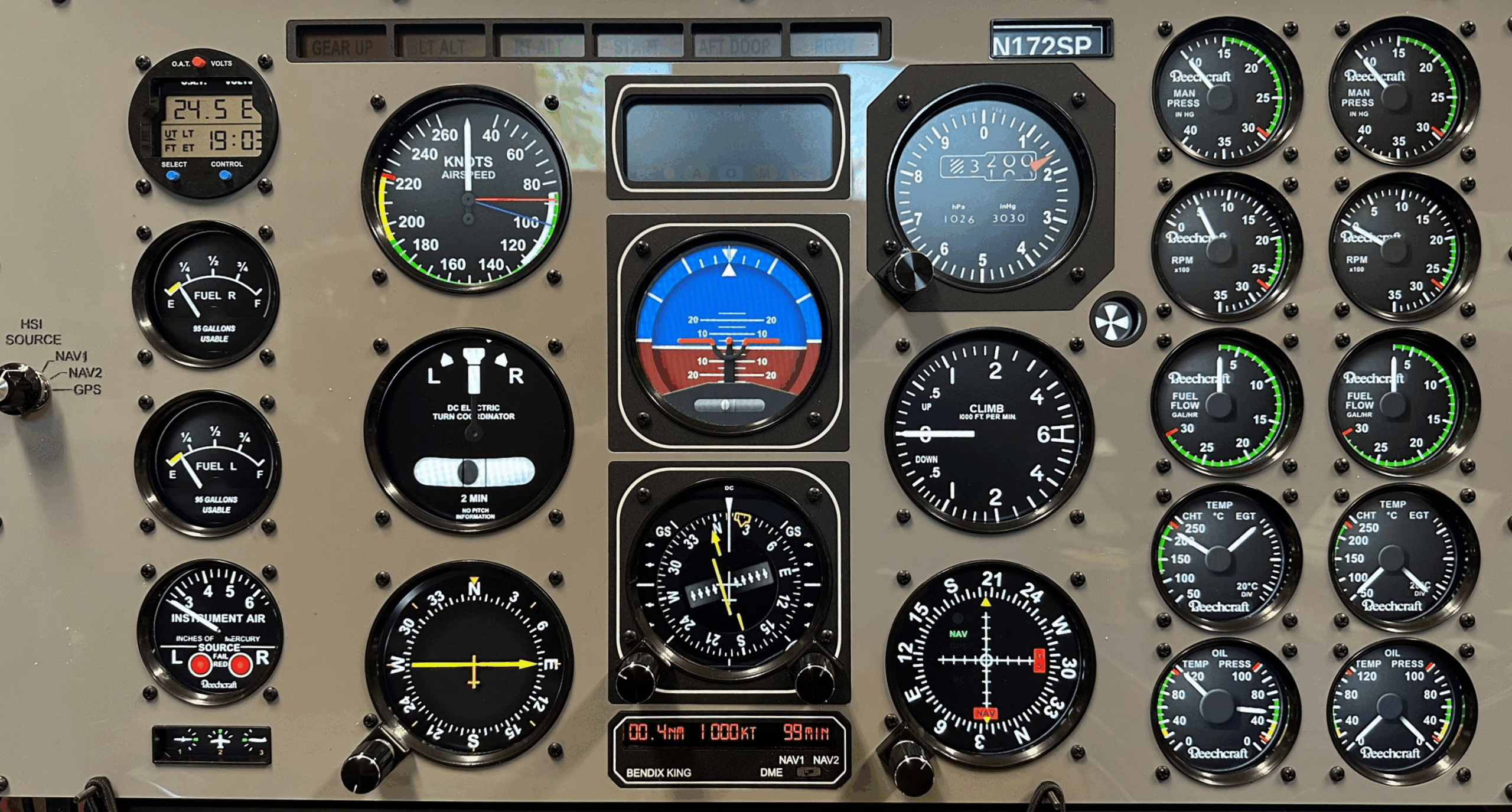 Altimeter Motives Reveals New PA28 Panel - FSNews